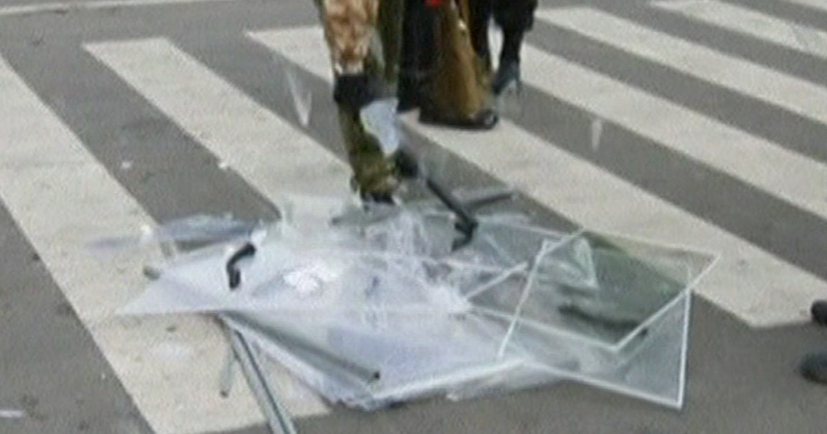 Ukrainian Separatists Smash Ballot Boxes