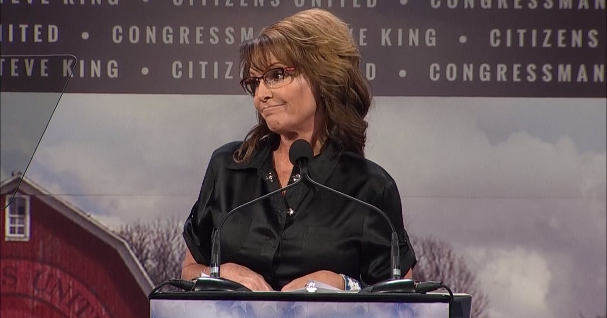Sarah Palin Addresses Dog Photo Controversy in Iowa