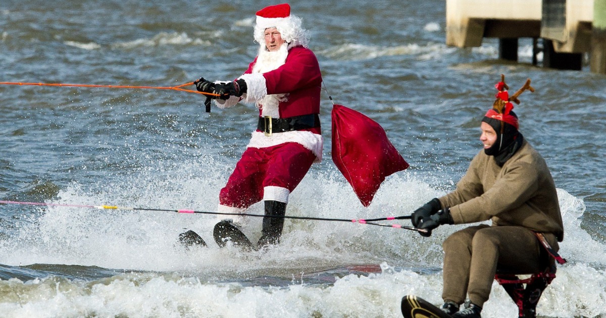 Santa water-skis on Potomac
