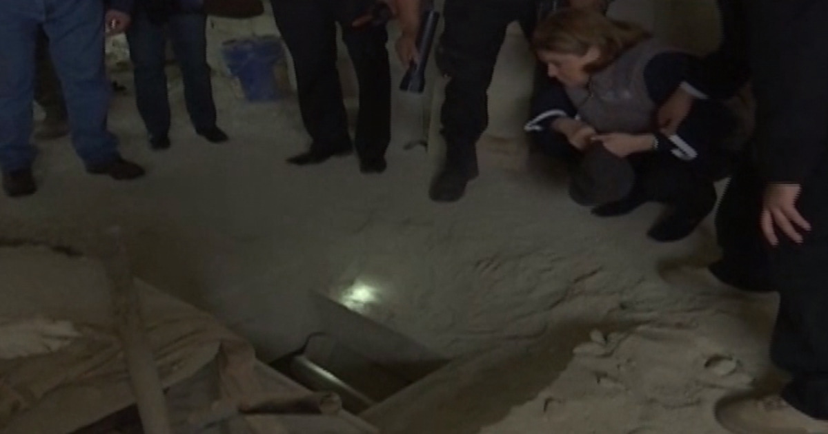 Mexican Authorities View End of 'El Chapo' Escape Tunnel