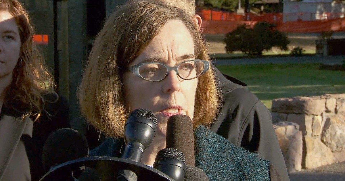 Governor, UCC Chief Tout Umpqua Campus Re-Opening