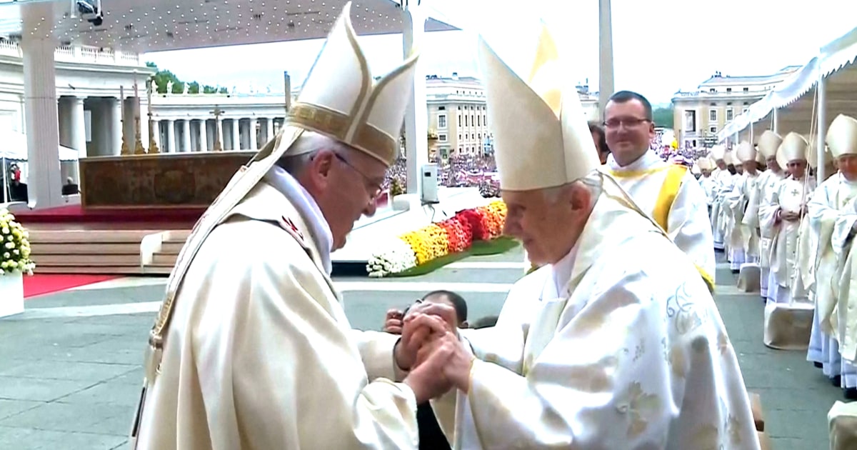 Rare Moment Unfolds at Papal Canonization Ceremony
