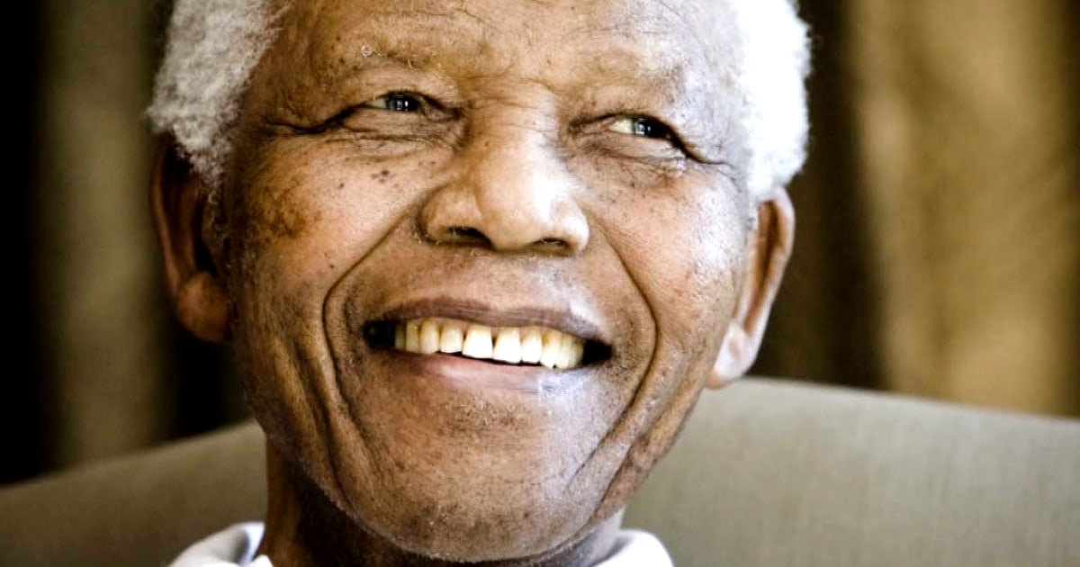 Mandela’s condition unchanged, family by his side