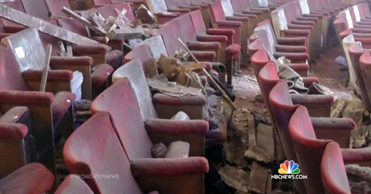 Striking photos show London theater collapse