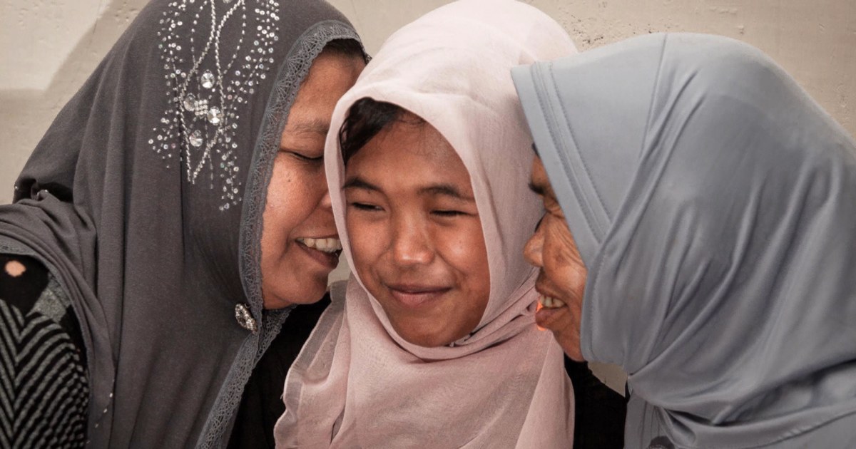 Girl Lost in South Asia Tsunami Found Alive 10 Years Later
