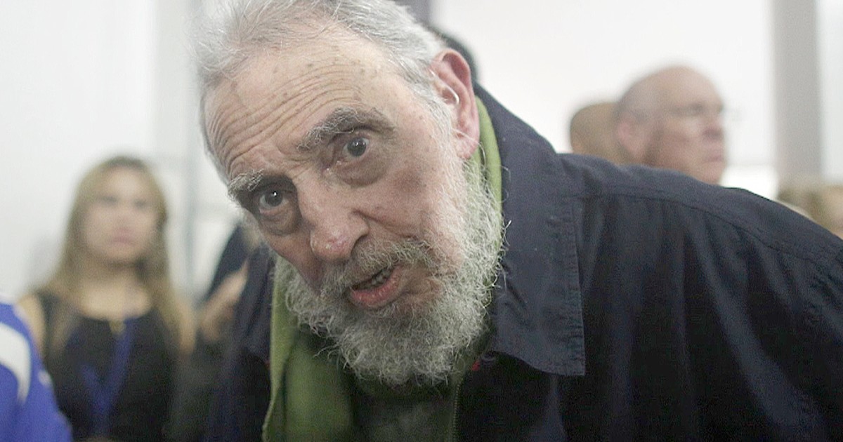Castro Looks Thin in New Photo