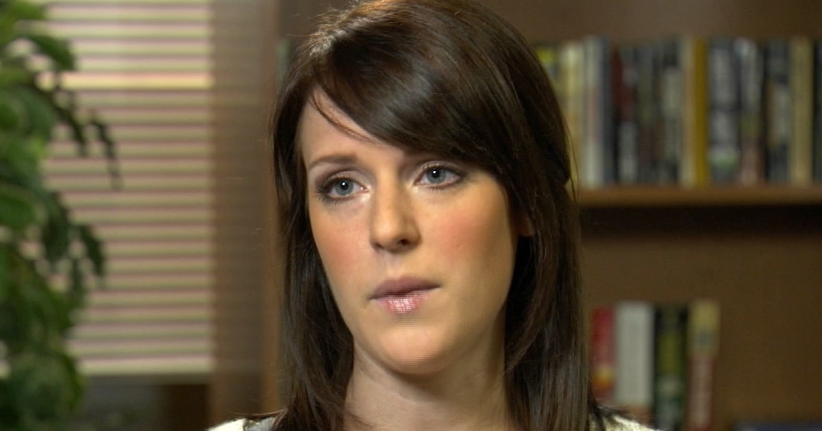 Wife of saluting soldier: ‘It moves me to tears’