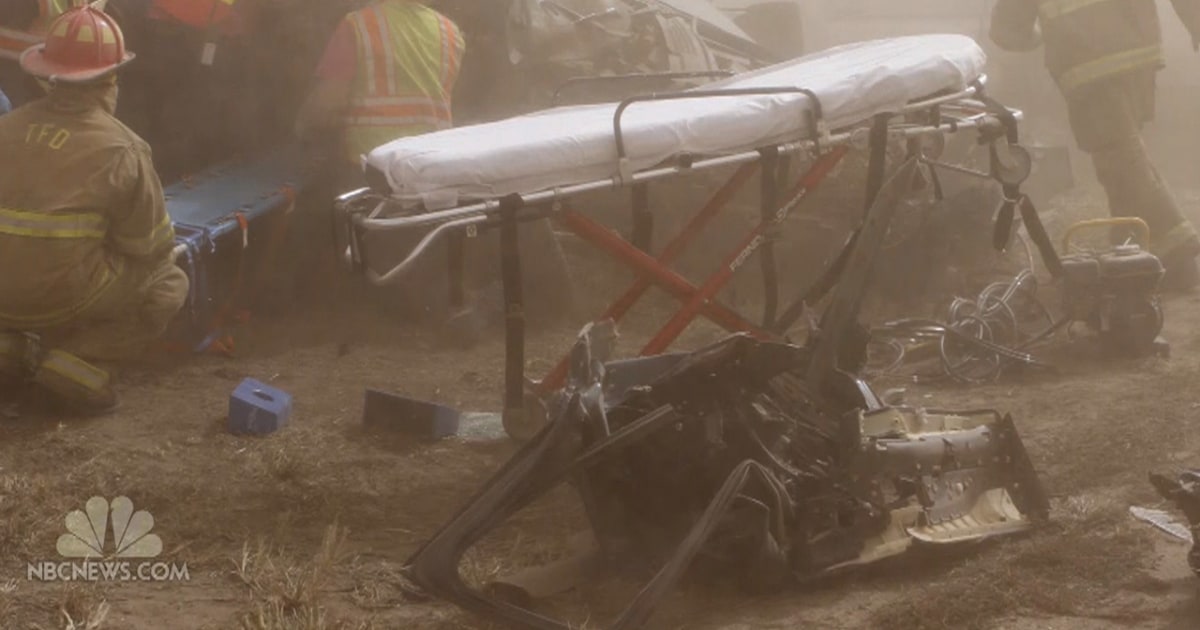 Massive dust storm touches down near Tulsa