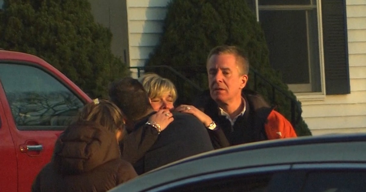 Tales of Sandy Hook heroes emerge