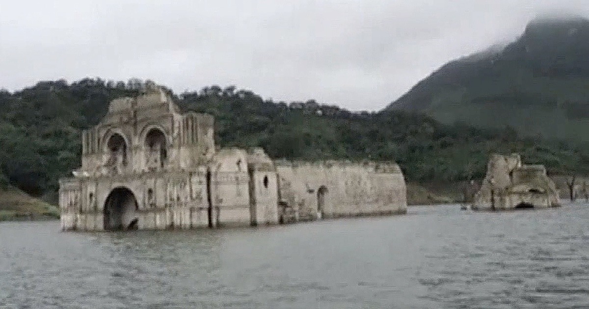 Ghost Church: Sixteenth Century Mexican Church Submerged Underwater ...