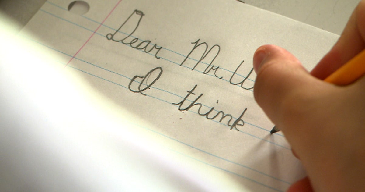 Pros and cons of cursive in 21st century curriculum