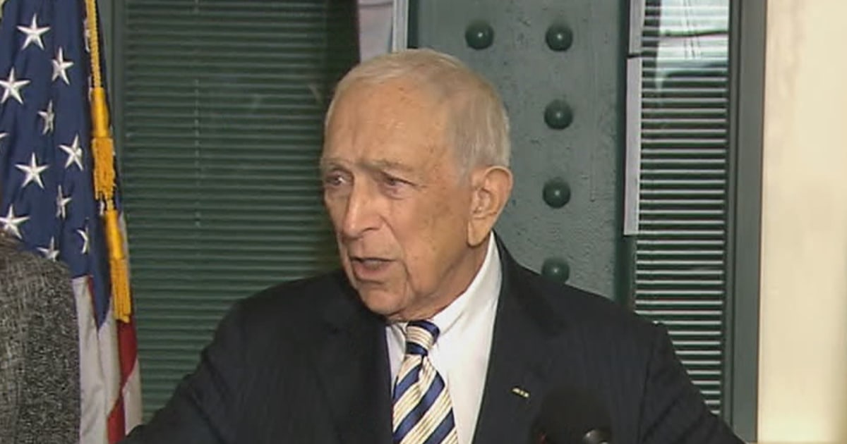 First Read Minute: Senator Frank Lautenberg dies
