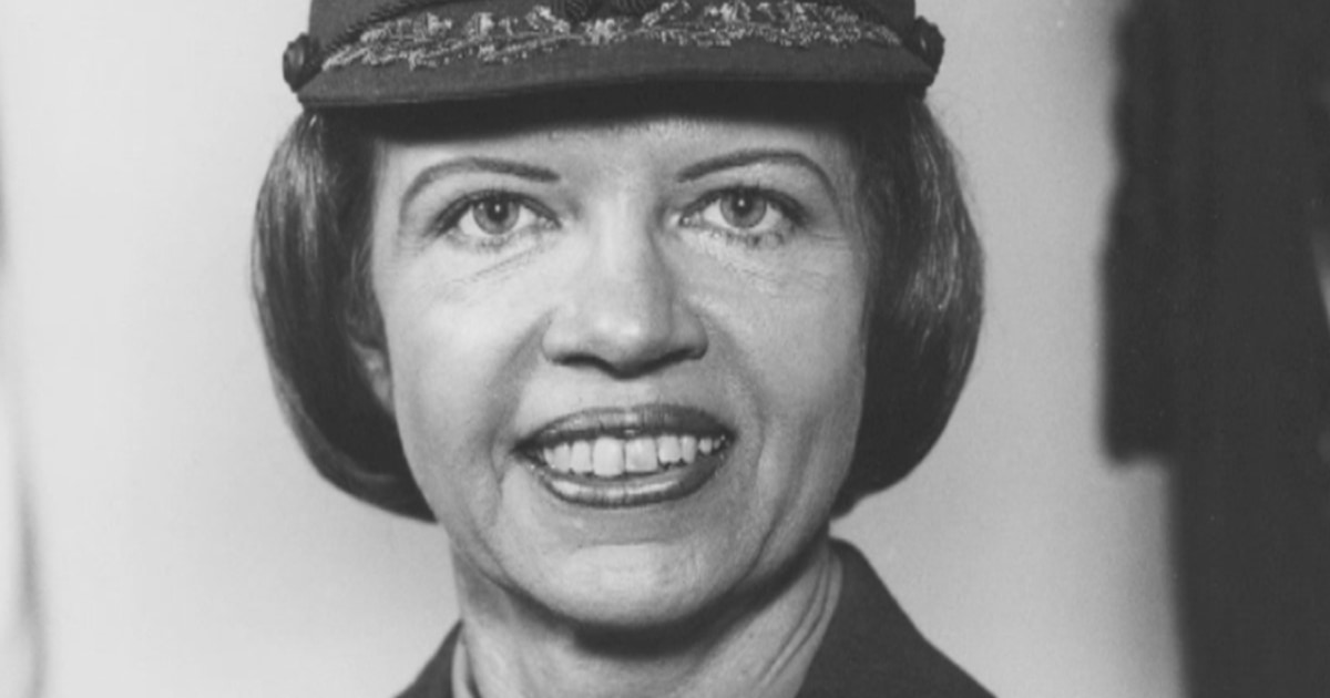 First female Marine Corps general, laid to rest
