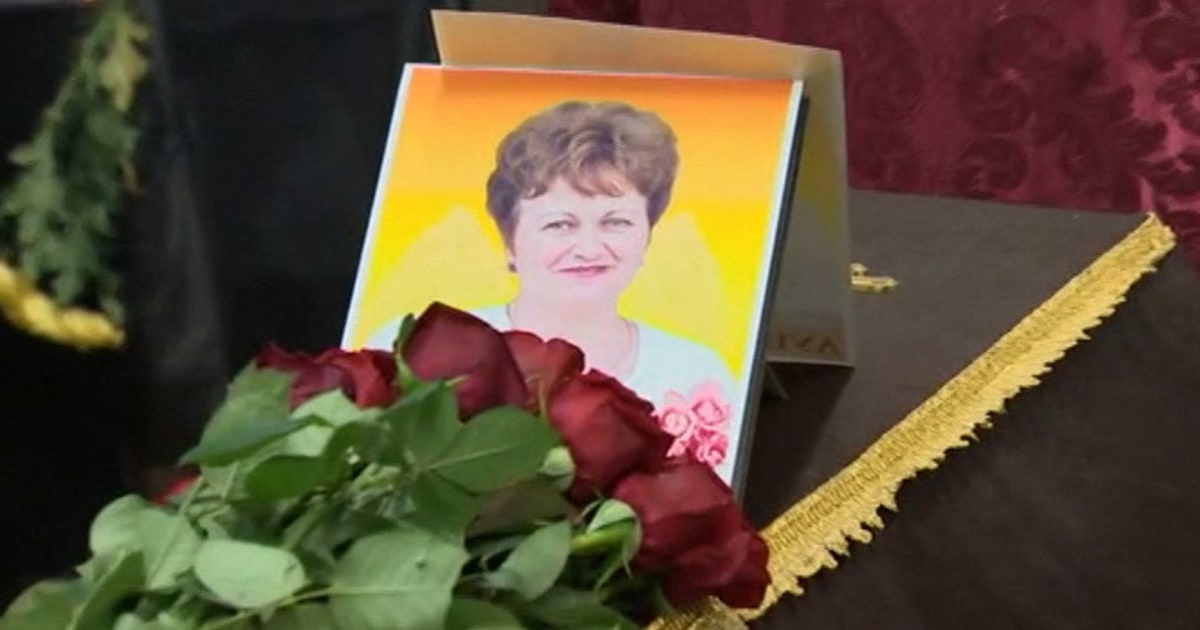 First Victim of Metrojet Plane Crash Buried in Russia