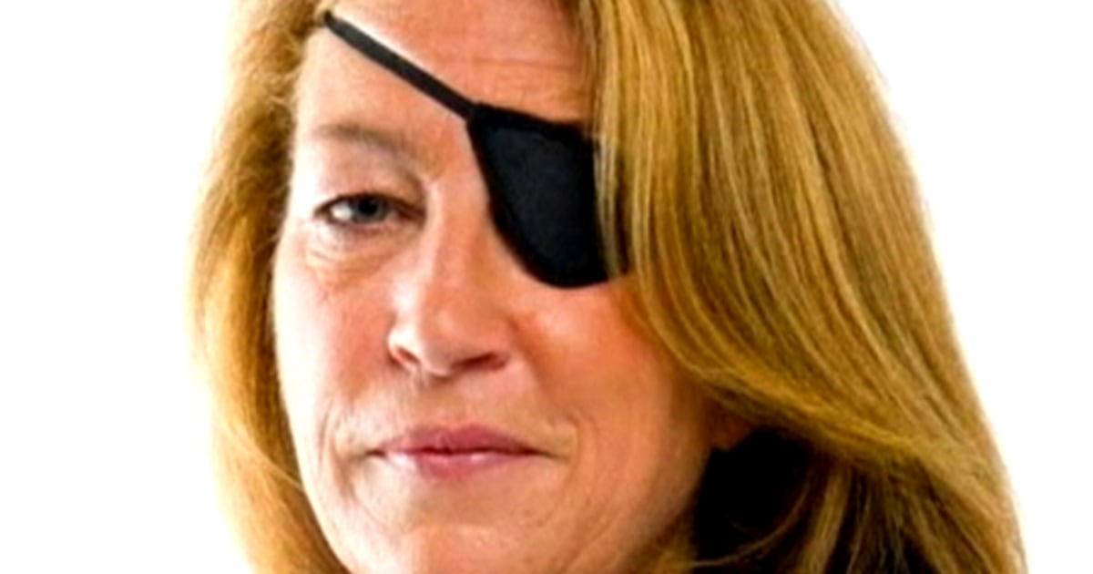 War correspondent Marie Colvin killed in Syria bombardment