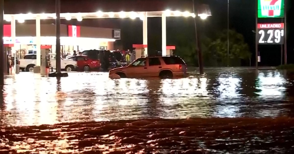 Tornadoes Strike Oklahoma City Causing Widespread Flooding Tornadoes Strike Oklahoma City Causing Widespread Flooding