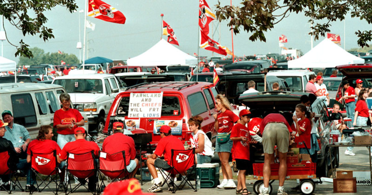 NFL’s top 10 tailgating towns