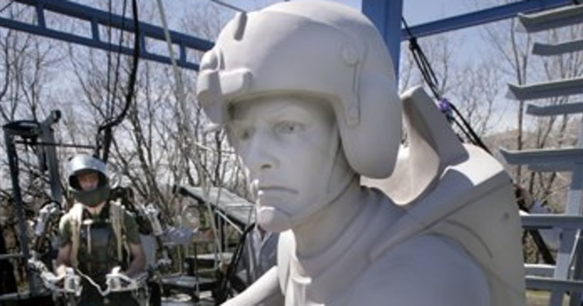 Robotic suit could usher in super soldier era