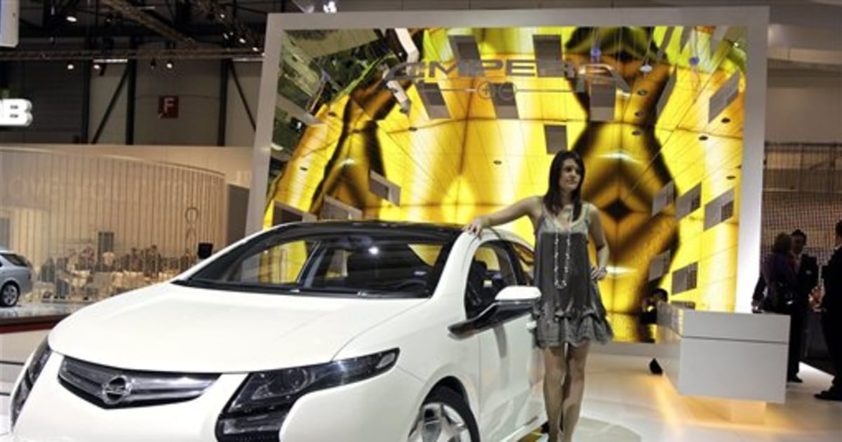 GM unveils plug-in hybrid — in Europe