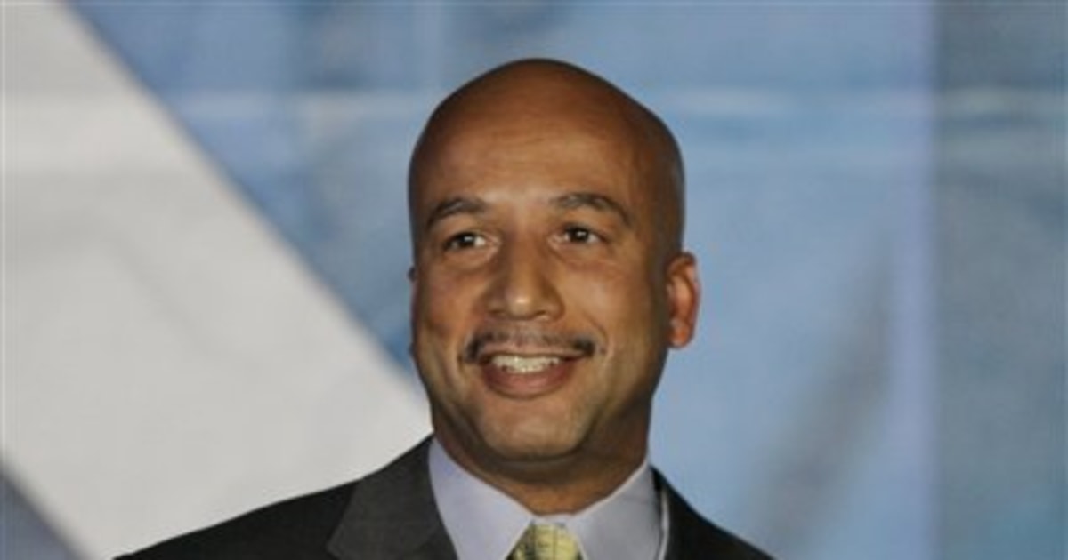 Nagin raising cash but mum on plans