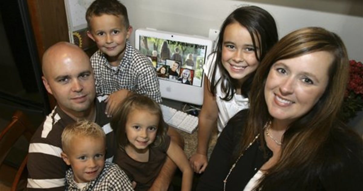 Parents pick baby names with available URLs