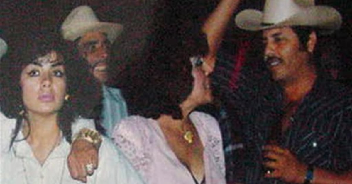 Suspected female drug lord enthralls Mexico