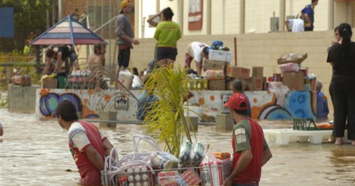Brazil mudslide, flood death toll rises to 84