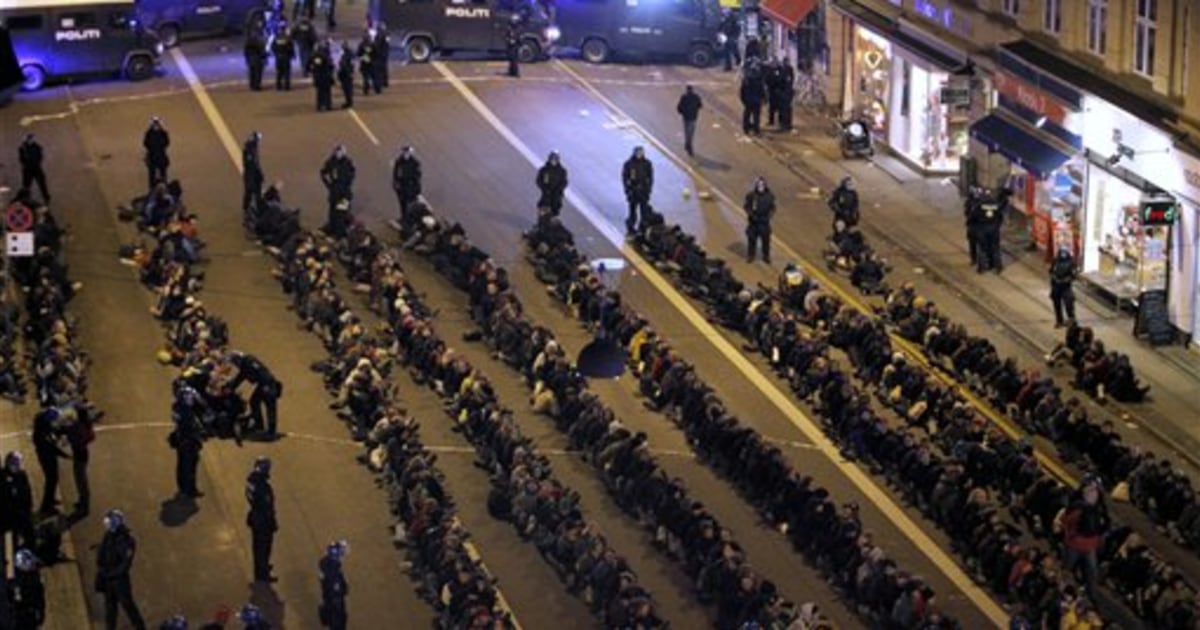 Denmark frees nearly 1,000 climate protesters