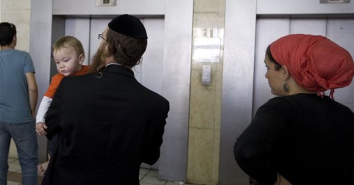 Rabbinical ruling causes havoc on elevators