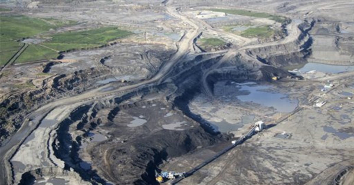 Canada's oil rush fuels environmental concerns