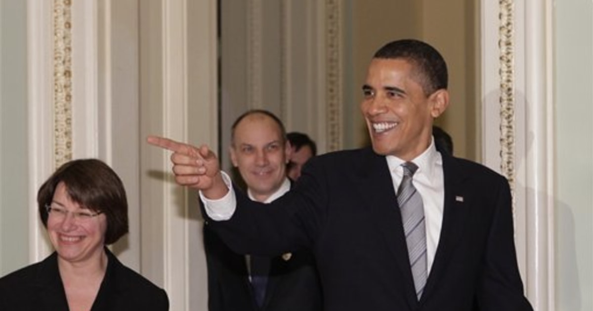 Congress budget outlines close to Obama plan