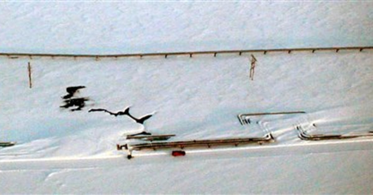 ‘Fairly large’ oil spill reported in Alaska