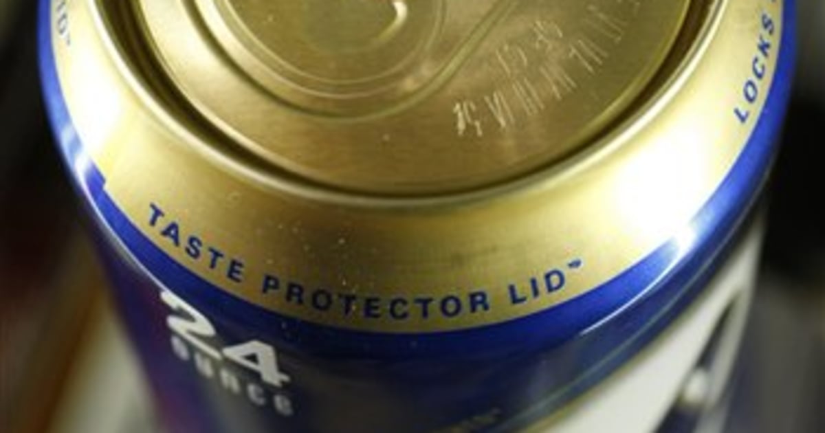 In cap flap, Miller Lite told to change beer ads