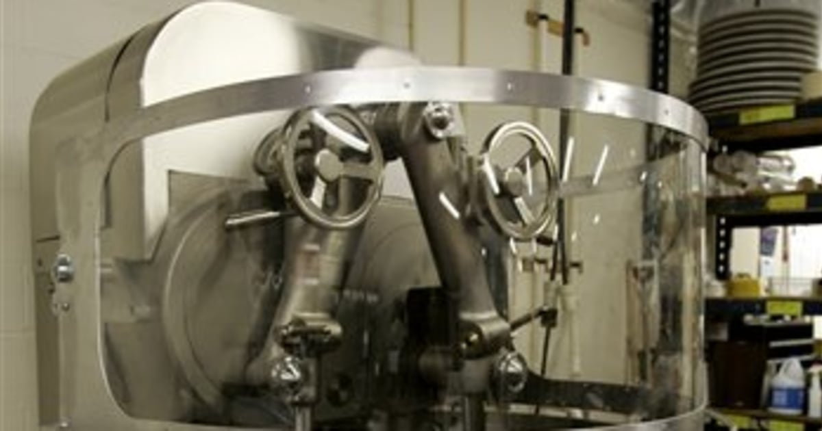 Woman gets huge mixer in divorce suit