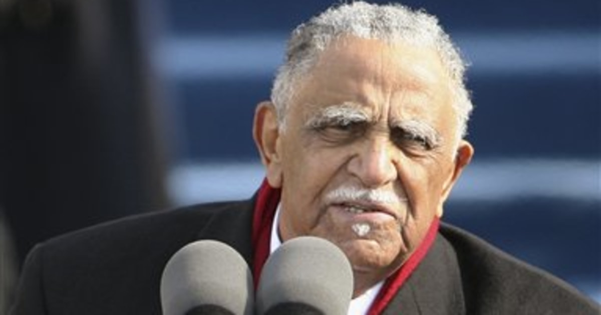 Civil rights icon Lowery briefly hospitalized