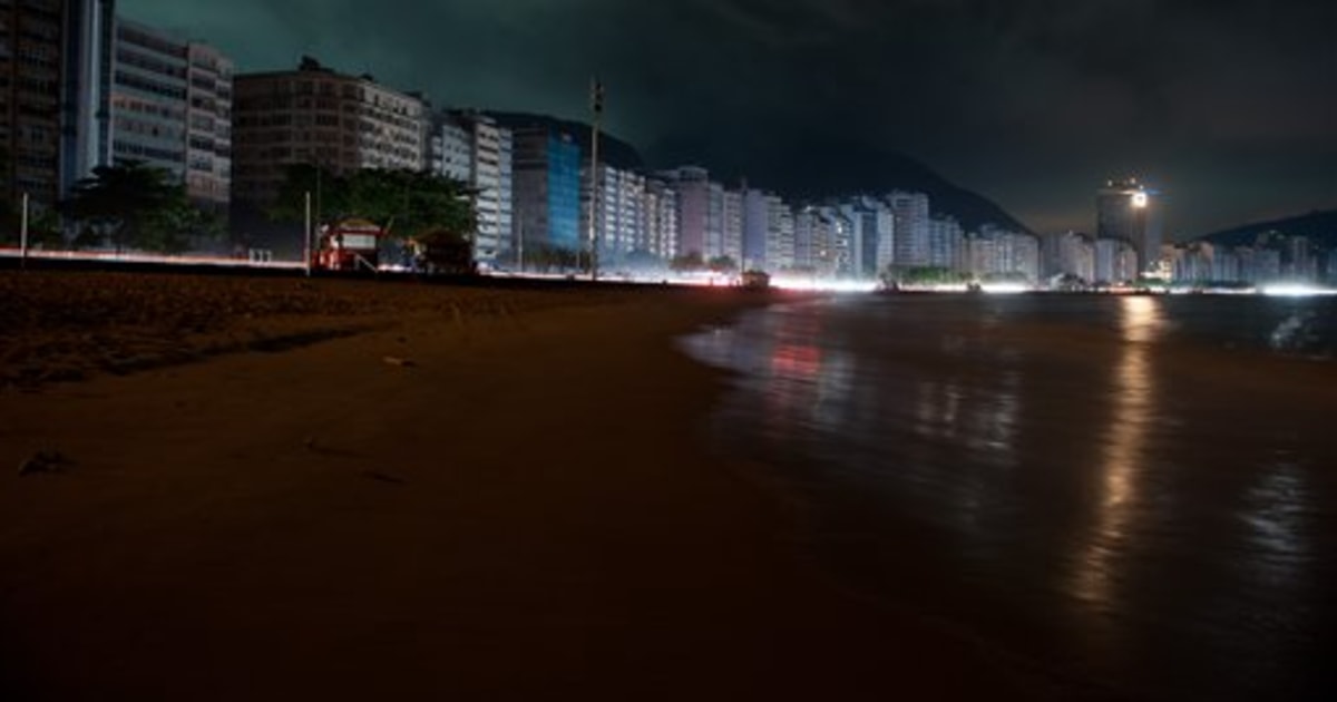 Lights flicker on after blackout in Brazil