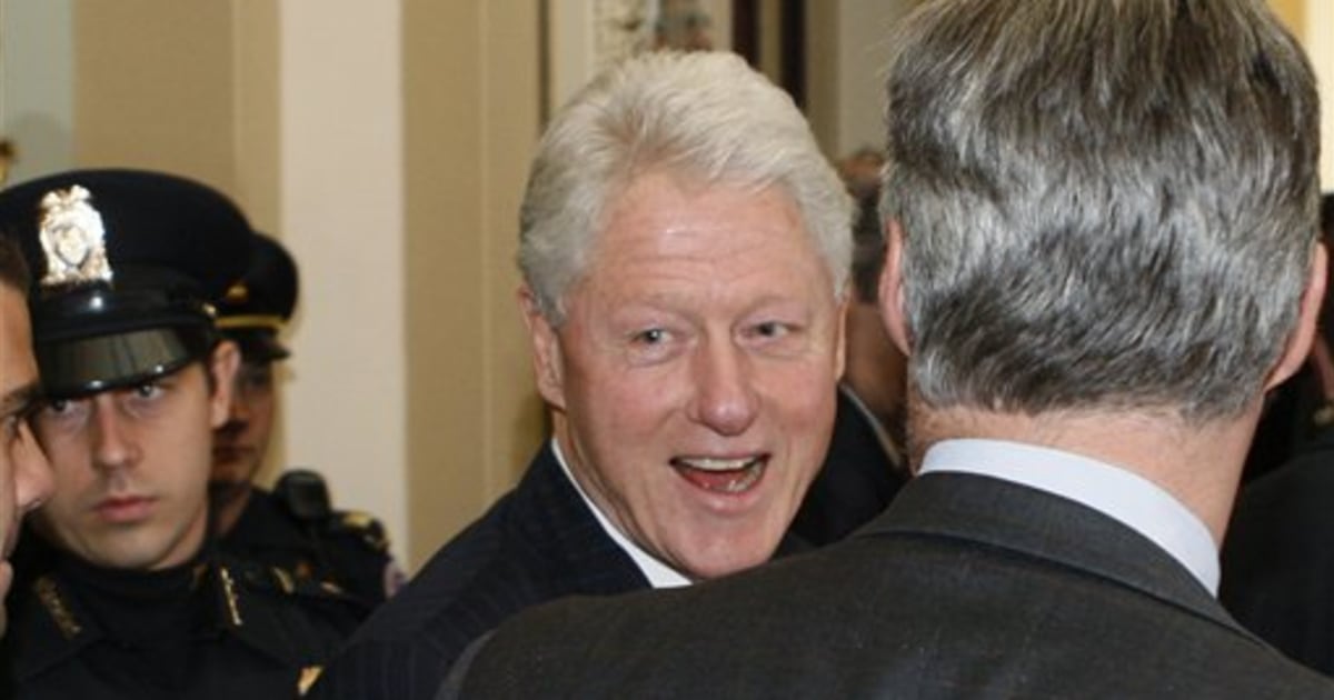 Bill Clinton urges passage of health care bill