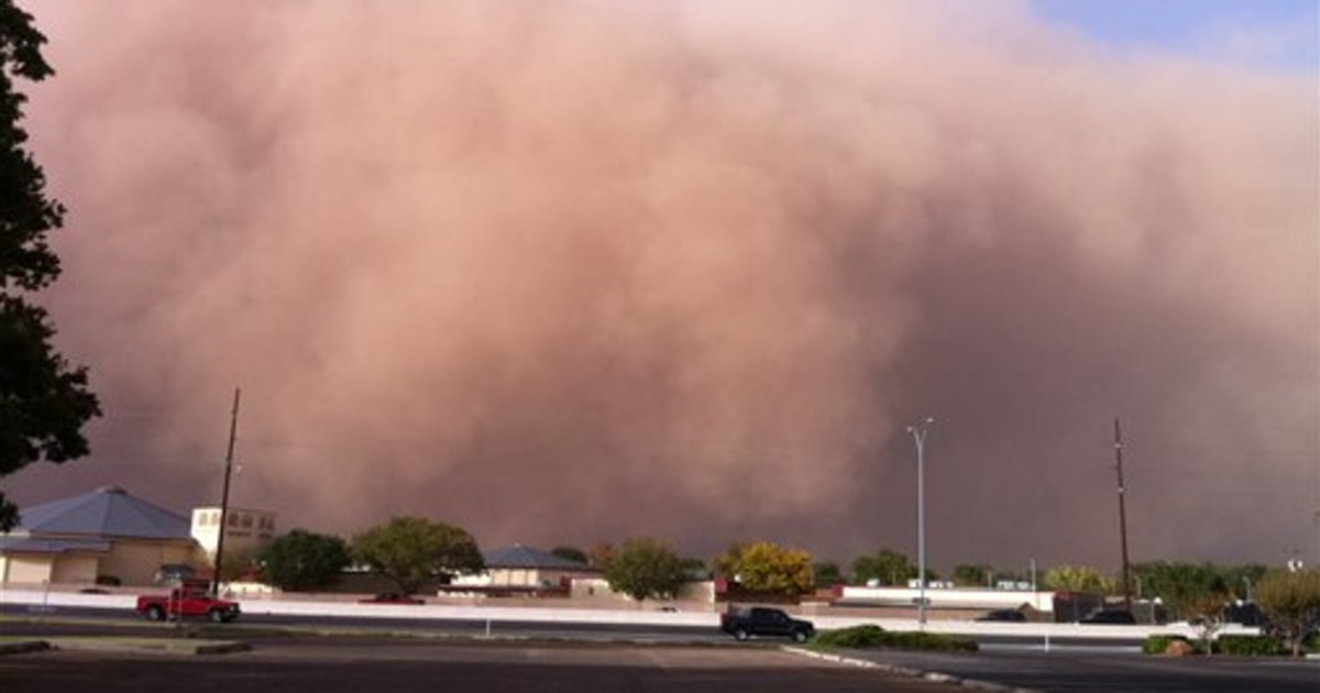 More dust storms expected as Texas drought lingers