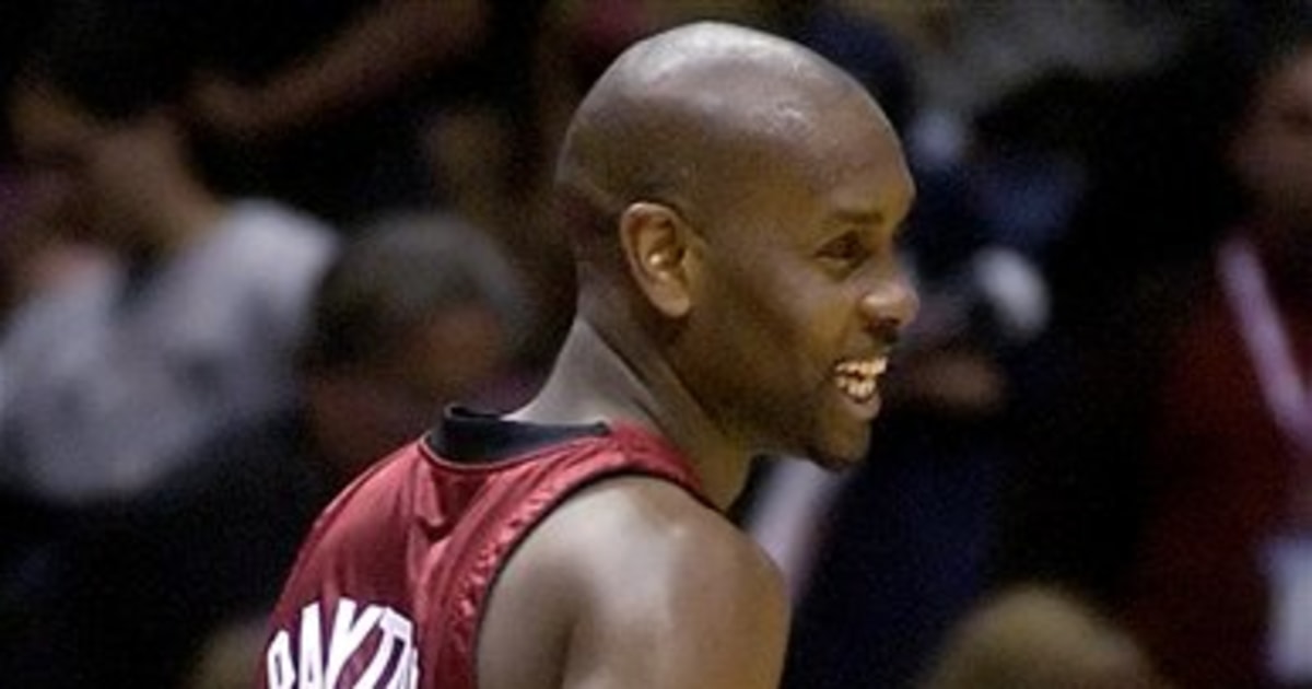 Shaq, Wade get a little help from their friends