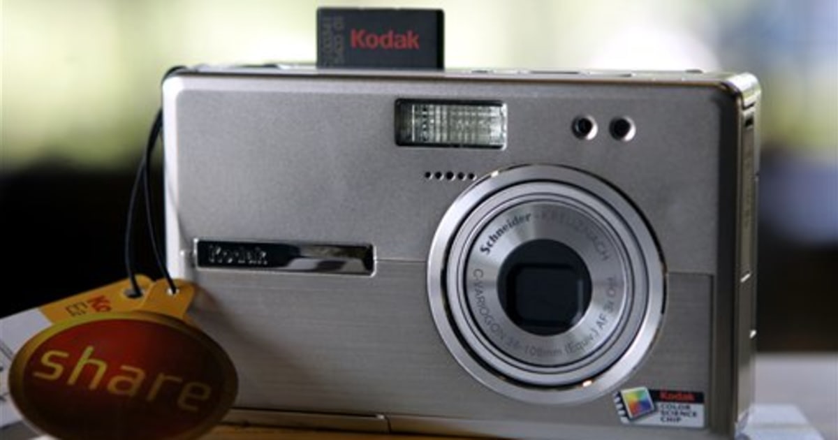 Kodak ships first PC-free wireless camera