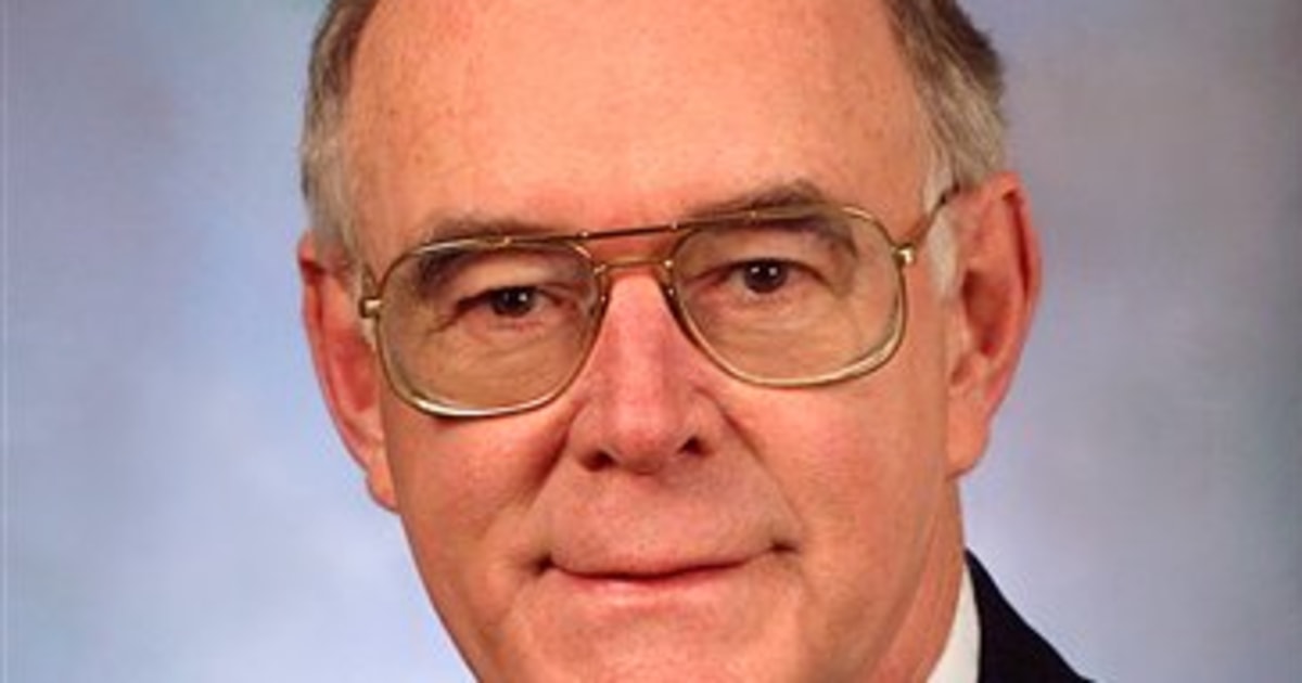 Former DNC Chairman Charles Manatt dies at 75