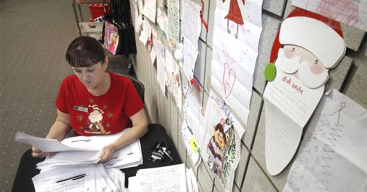 Write to Santa? Nah, tweet him