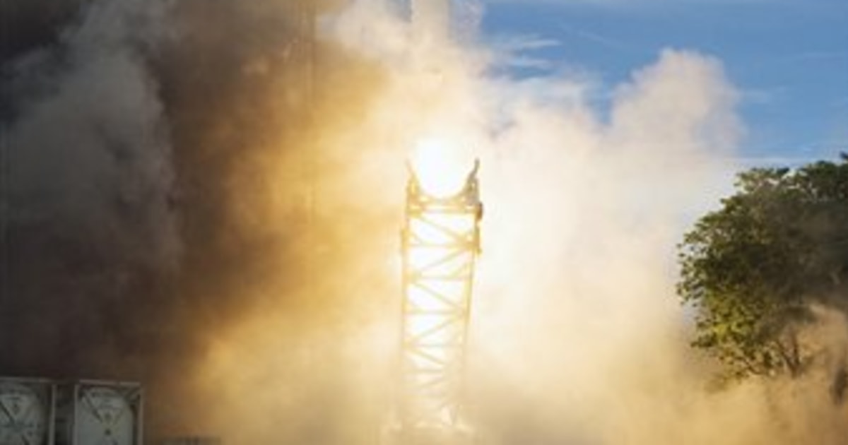 NASA's space change: Renting the Right Stuff