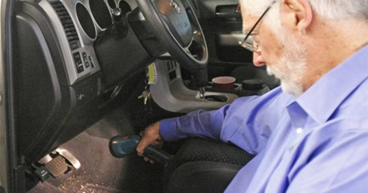 No easy answer to why Toyota accelerators stick