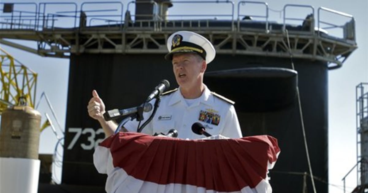 Navy to allow women to serve on submarines