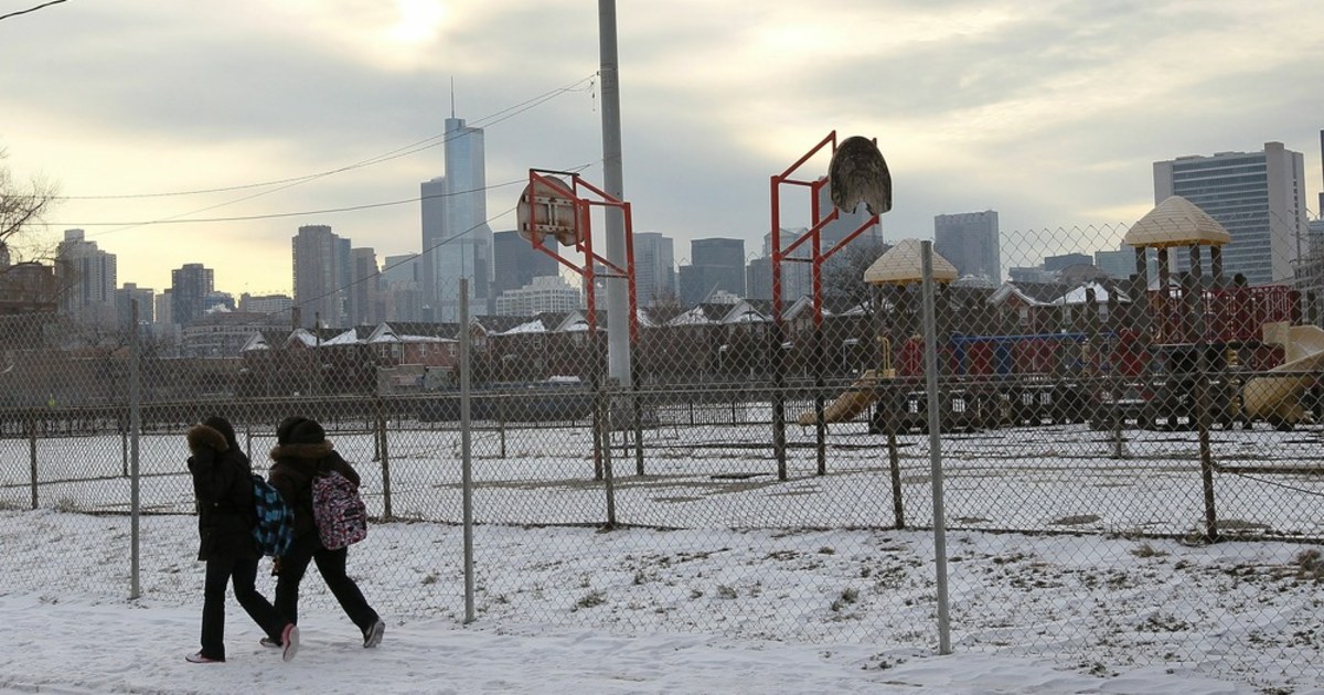 Chicago expects one-two snow punch