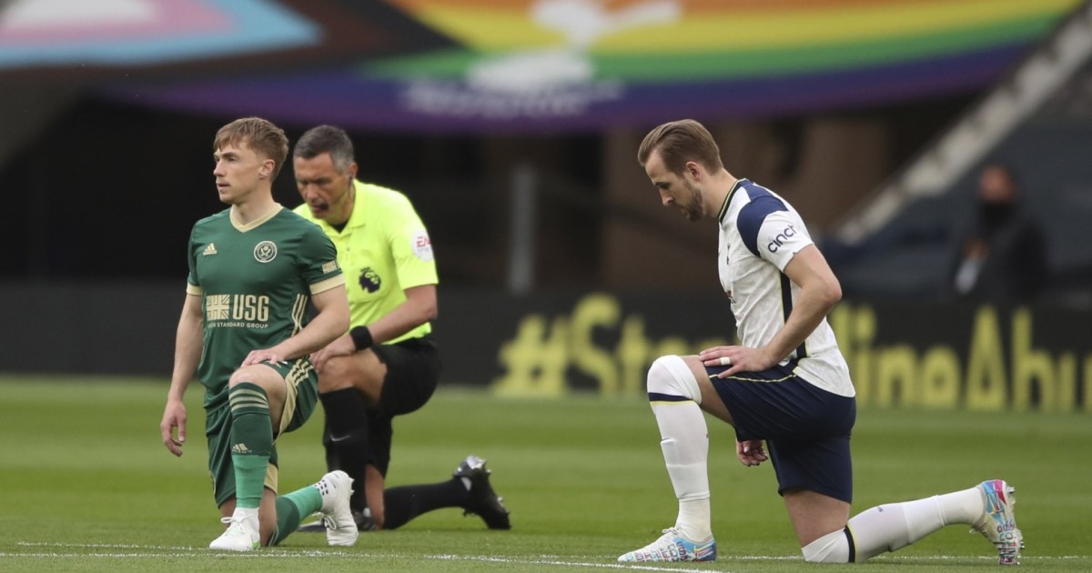 British soccer teams boycott social media in protest against racism