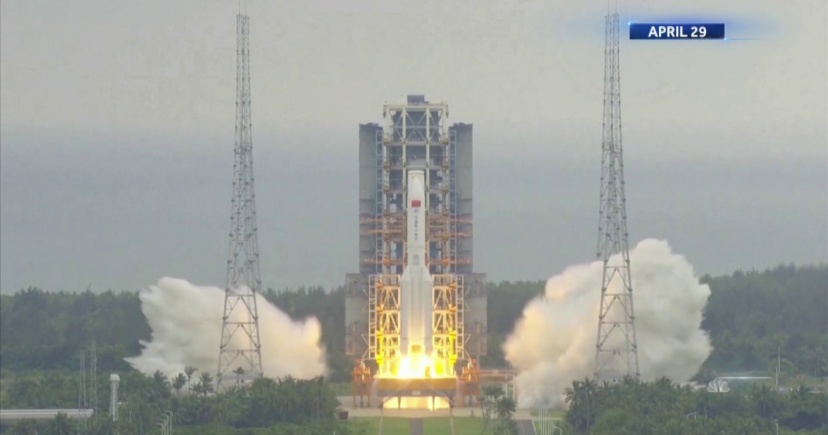 Debris from Chinese rocket expected to fall tonight