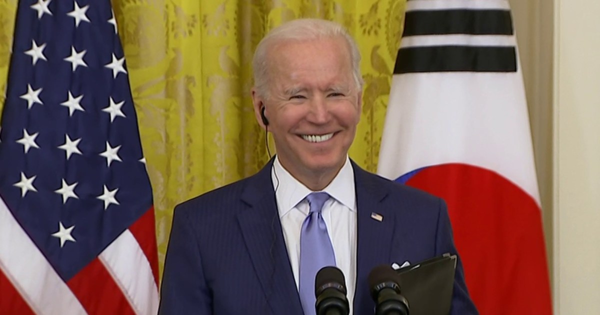 Biden laughs off question about UFOs at press conference