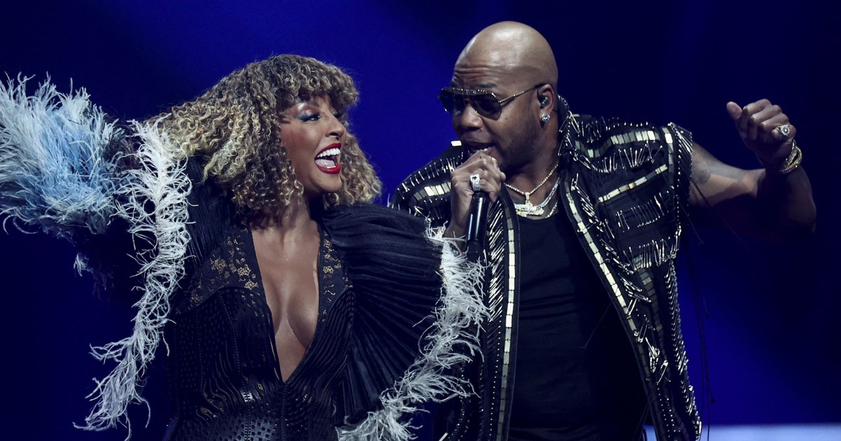 Flo Rida performs for San Marino at Eurovision Song Contest